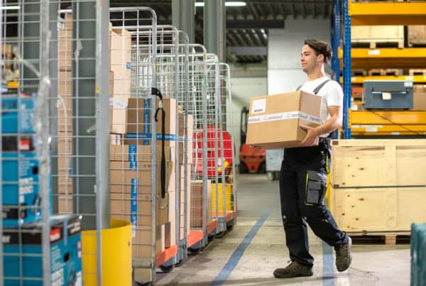 Alles, was du zum Versandetikett wissen musst + Tool