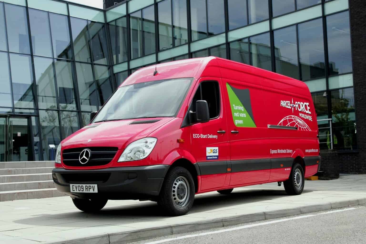 Compare UK Delivery Companies | Royal Mail, Evri, DPD & more