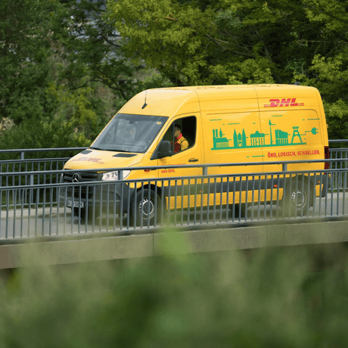 The #1 DHL eCommerce shipping tool for ecommerce | Sendcloud